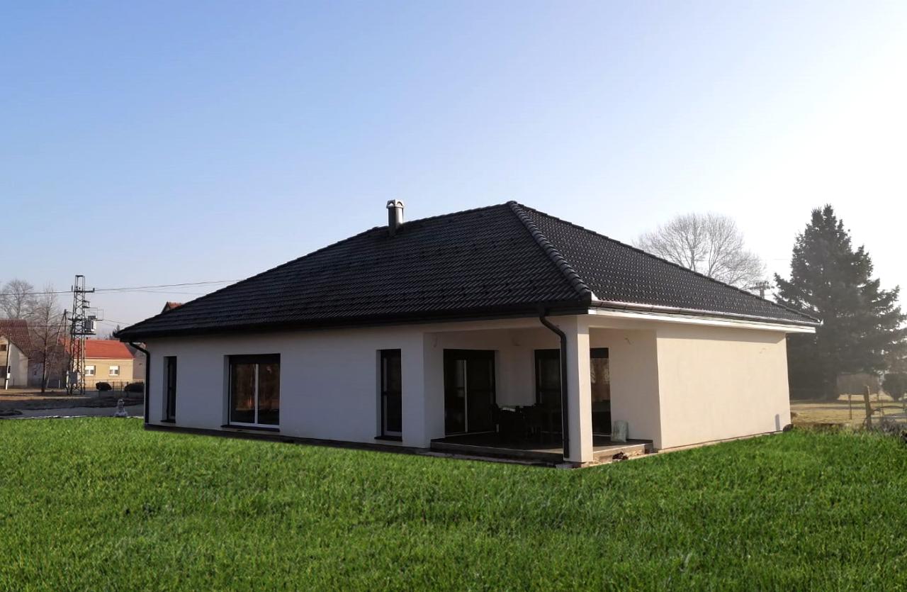 Moderne montažne hiše katalog, cene modernih montažnih hiš